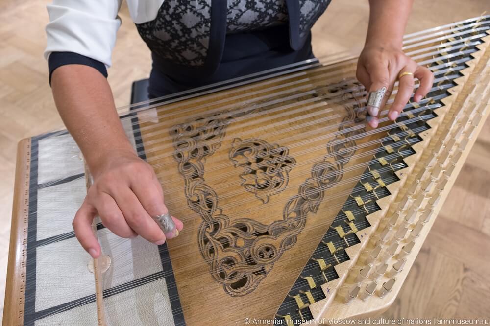 Musical instrument "Kanun" • ՀՀ ՈՆՄԺ